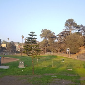 BELLEVUE RECREATION CENTER - Updated January 2026 - 69 Photos & 33 Reviews - 826 Lucile Ave, Los ...