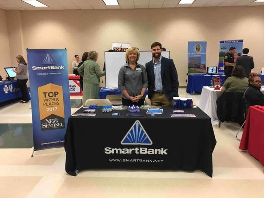 SMARTBANK - Updated June 2026 - 27 Photos - 1011 Pkwy, Sevierville ...
