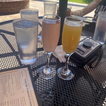 TRINITY ALPS GOLF BAR & RESTAURANT - Updated May 2024 - 69 Photos & 49 ...