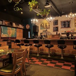 RADIO ROOM - Updated July 2025 - 729 Photos & 871 Reviews - 1101 NE ...