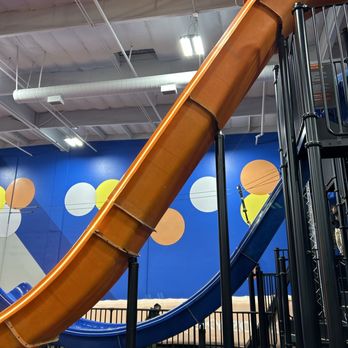 SKY ZONE - Updated June 2024 - 55 Photos & 70 Reviews - 26201 Ynez Rd ...