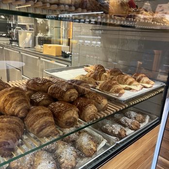PANDOR ARTISAN BAKERY & CAFÉ - Updated August 2025 - 264 Photos & 169 ...