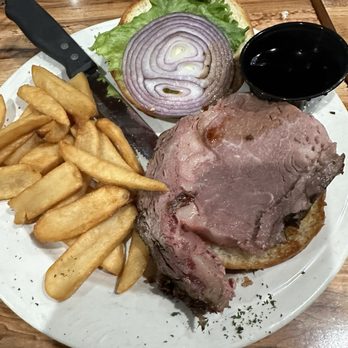 GEORGE’S STEAKHOUSE BAR & GRILL - Updated September 2024 - 99 Photos ...