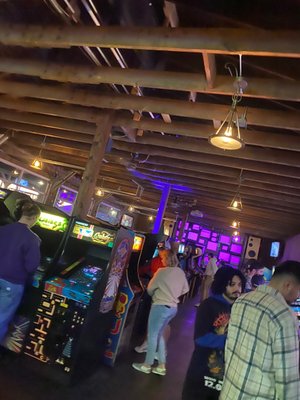 THE BURL ARCADE - Updated December 2025 - 40 Photos & 33 Reviews - 369 ...