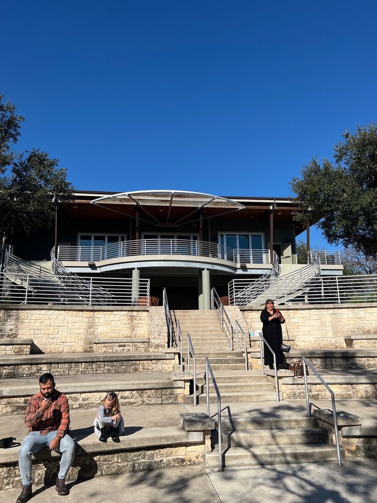 RABB HOUSE - Updated July 2025 - 11 Photos - 151 N A W Grimes Blvd ...