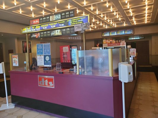 LIGHTHOUSE CINEMAS - Updated July 2025 - 34 Photos & 132 Reviews - 525 ...