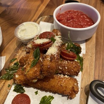 LET IT FLY SPORTS BAR - Updated March 2025 - 146 Photos & 132 Reviews ...