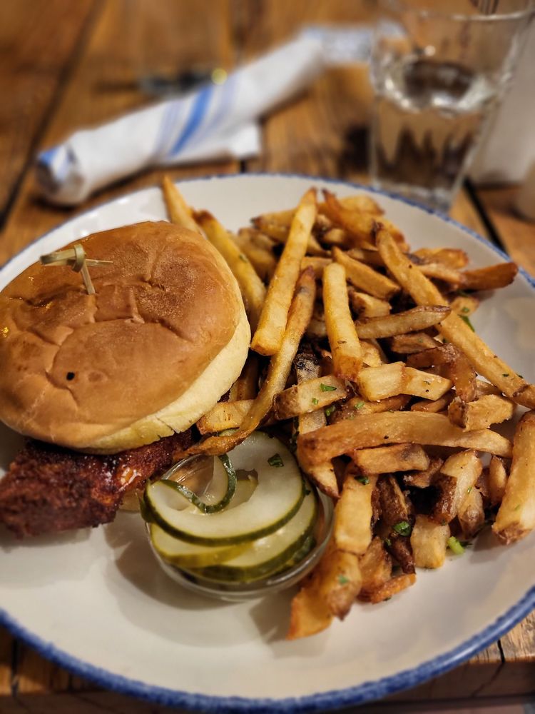 LAND & LAKE KITCHEN - 236 Photos & 199 Reviews - American (Traditional ...