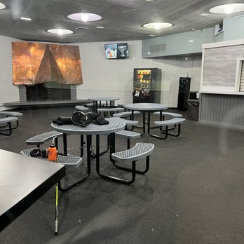 PICKWICK ICE - Updated December 2025 - 68 Photos & 108 Reviews - 1001 W ...