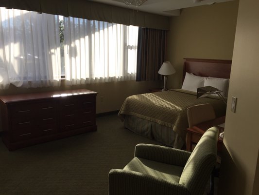 TYER HOUSE INNS OF KEESLER - 13 Photos - Hotels - Keesler Afb, Biloxi ...