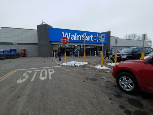 WALMART - Updated August 2024 - 12 Photos & 20 Reviews - 2222 Crest ...