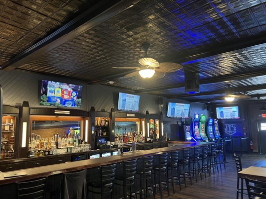 JT’S TAVERN & TAP - Updated December 2025 - 22 Reviews - 113 S Batavia ...