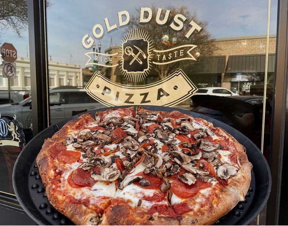 GOLD DUST PIZZA EXPRESS - Updated December 2025 - 80 Photos & 112 ...