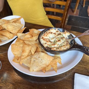 SINE IRISH PUB & RESTAURANT - Updated October 2025 - 298 Photos & 413 ...