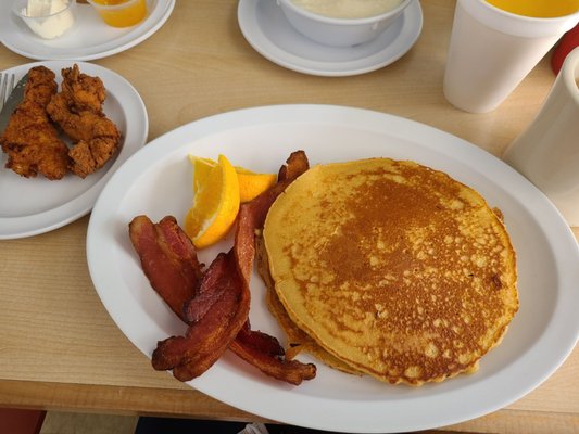 THE BANKS GRILL - 206 Photos & 335 Reviews - 2900 Arendell St, Morehead ...