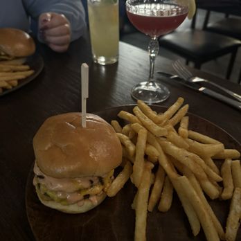 BOURBONS CRAFT KITCHEN AND BAR - Updated July 2025 - 114 Photos & 59 ...