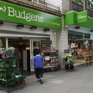 LOWER NAZEING SUB POST OFFICE - Updated August 2025 - 6 Nazeingbury ...