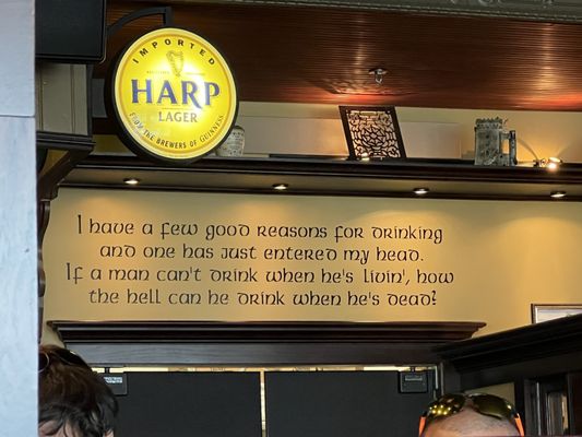 HOOLIGANS IRISH TAVERN - Updated December 2025 - 89 Photos & 90 Reviews ...