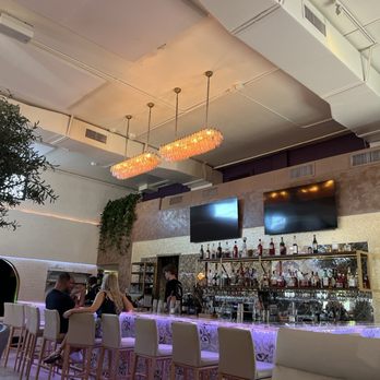 JAY LUIGI - Updated April 2025 - 160 Photos & 60 Reviews - 516 S Howard ...