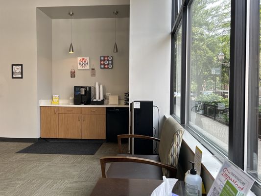 MIDWEST EXPRESS CLINIC - Updated October 2025 - 67 Reviews - 2868 N ...