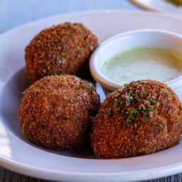 PIZZOLOGY - Updated November 2025 - 221 Photos & 353 Reviews - 13190 ...