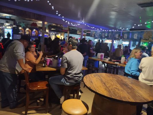 R BAR DANCE HALL AND SALOON - Updated December 2025 - 558 W 3rd St ...