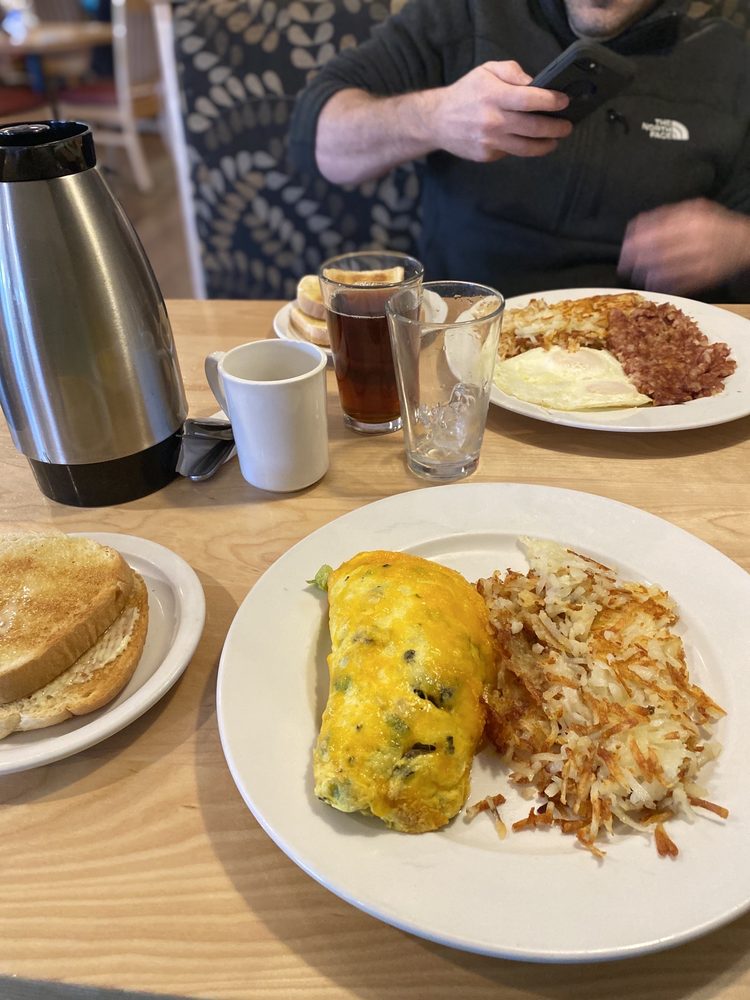 CHIPPEWA FAMILY RESTAURANT - Updated July 2024 - 14 Photos & 95 Reviews ...