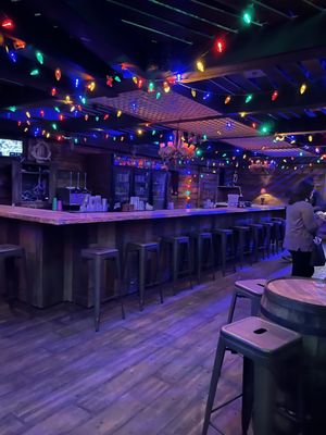 OHIO CHRISTMAS FACTORY - Updated December 2025 - 4125 Mahoning Road NE ...