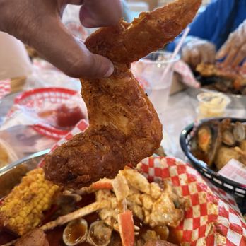 RED CLAWS CRAB SHACK SEAFOOD & HOT CHICKEN - Updated March 2025 - 78 ...