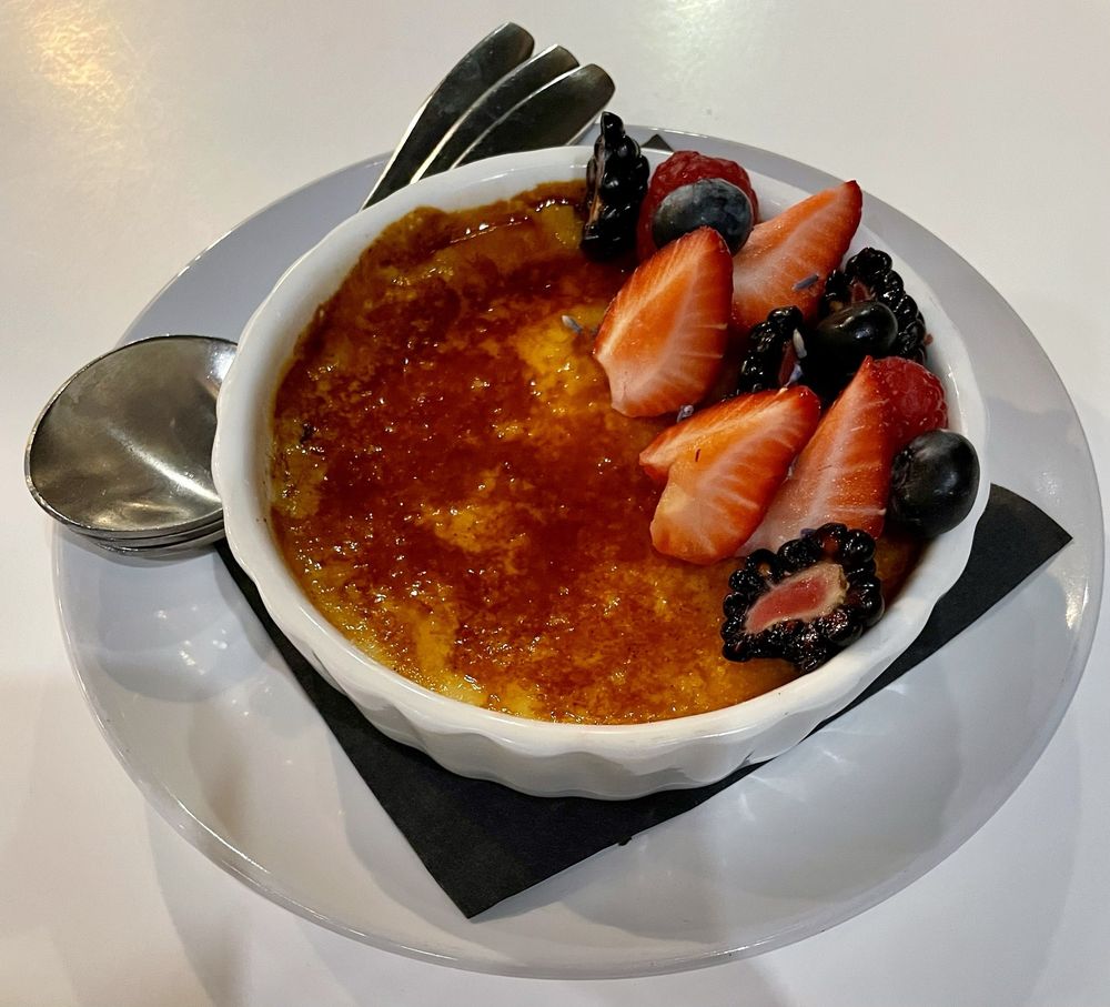 THE VINE HOUSE - Updated June 2024 - 79 Photos & 90 Reviews - 222 W ...