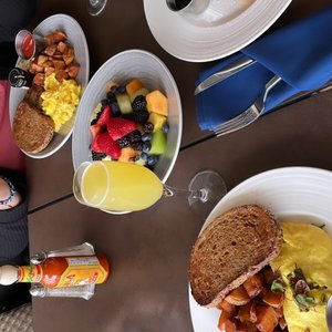 WATER’S TABLE - 873 Photos & 547 Reviews - 1053 Lake Washington Blvd N ...