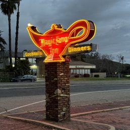 THE MAGIC LAMP INN - Updated July 2025 - 482 Photos & 319 Reviews ...
