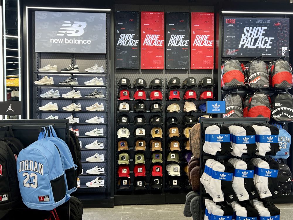 SHOE PALACE - Updated December 2025 - 19 Photos - 207 E Foothill Blvd ...