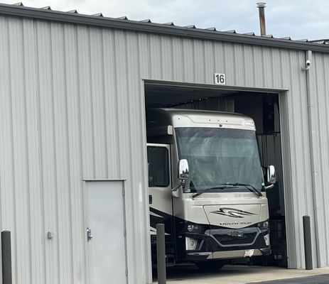 MIDWAY RV CENTER - Updated October 2025 - 52 Photos & 17 Reviews - 5590 ...