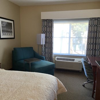 HAMPTON INN SANTA CRUZ - Updated October 2025 - 185 Photos & 157 ...