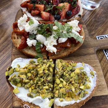 FRASCA PIZZERIA AND WINE BAR - Updated April 2025 - 623 Photos & 896 ...