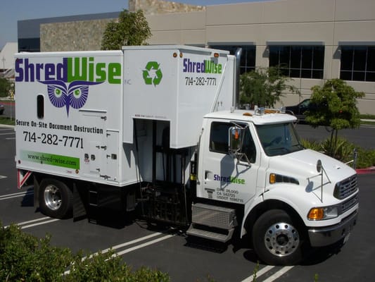 SHRED WISE - Updated October 2025 - 19 Photos & 89 Reviews - 3222 E ...