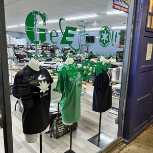 GEEK OUT - 32 Photos & 21 Reviews - 109 W Ellison St, Burleson, Texas ...