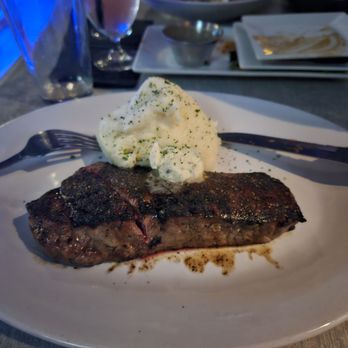 NONA BLUE MODERN TAVERN - Updated November 2024 - 833 Photos & 936 ...