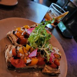 FROG & SLIM - 441 Photos & 220 Reviews - 1420 16th St, Sacramento, CA ...