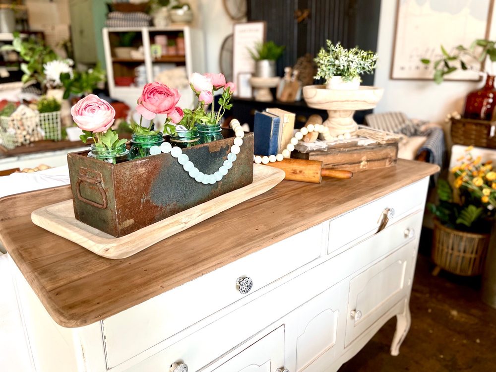 BURLAP BOUTIQUE - Updated December 2024 - 22 Photos - 3401 S University ...