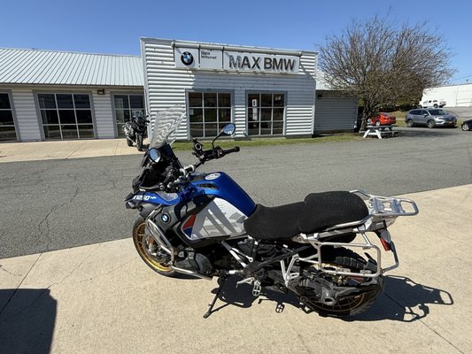 MAX BMW MOTORCYCLES - Updated December 2025 - 34 Photos & 30 Reviews ...