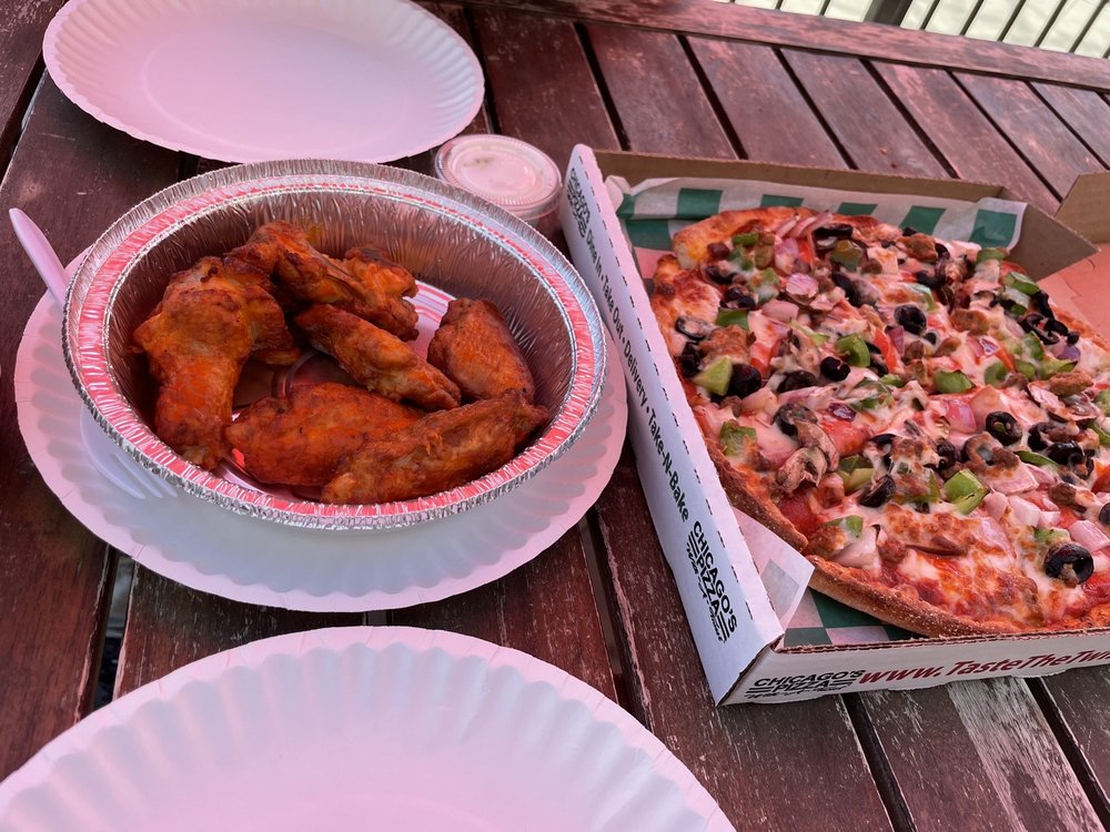 CHICAGO’S PIZZA WITH A TWIST - Updated July 2024 - 157 Photos & 124 ...