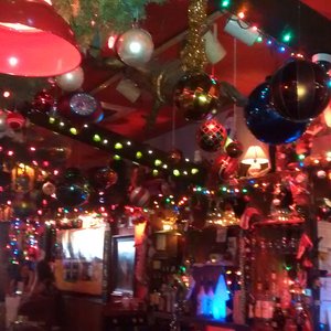 CLEO’S BROWN BEAM TAVERN - 62 Photos & 62 Reviews - Cocktail Bars - 203 ...