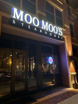 MOO MOO’S STEAKHOUSE - Updated June 2024 - 33 Photos & 38 Reviews ...