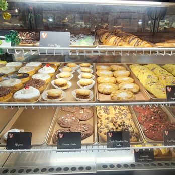 VICKY BAKERY - Updated June 2024 - 86 Photos & 29 Reviews - 4556 S ...