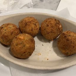 LA VILLA PIZZERIA - Updated December 2025 - 227 Photos & 199 Reviews ...