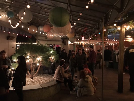 UNION POOL - 154 Photos & 634 Reviews - Bars - 484 Union Ave, Brooklyn ...