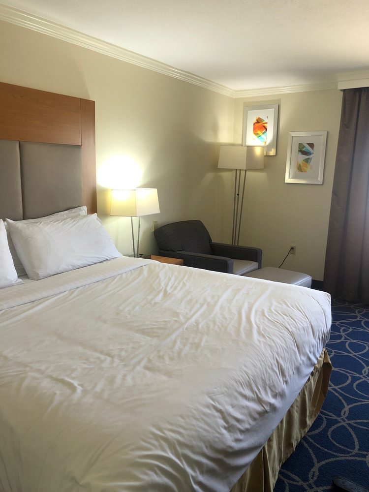 COMFORT INN & SUITES HOUSTON I-10 WEST ENERGY CORRIDOR - 12323 Katy Fwy ...