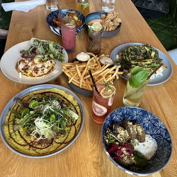 FERN BAR - Updated January 2025 - 752 Photos & 401 Reviews - 6780 Depot ...